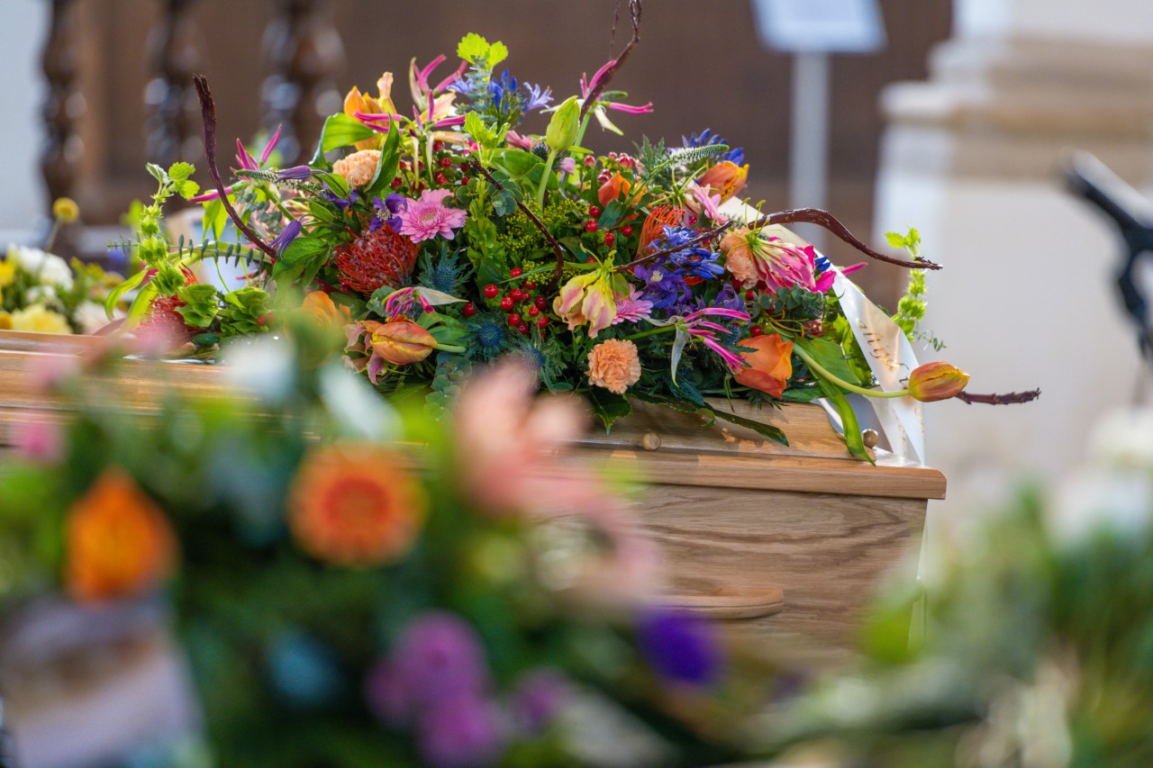 Dyanne Flowers Kootwijkerbroek online bloemen bestellen